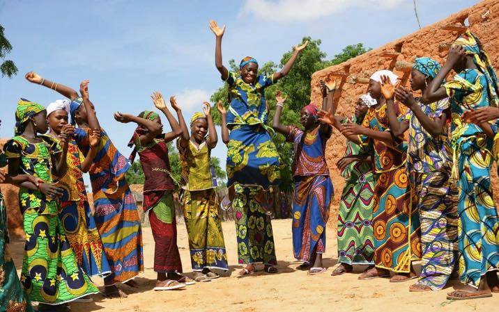 Le tissu wax africain sous toutes ses coutures - Tissuwax.com